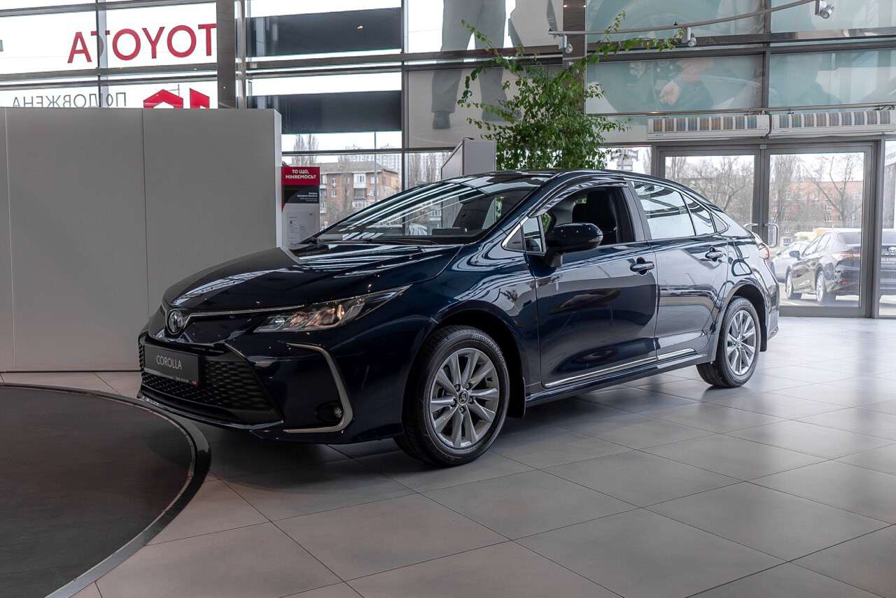Toyota в Україні зміцнює свої позиції, встановлюючи нові стандарти